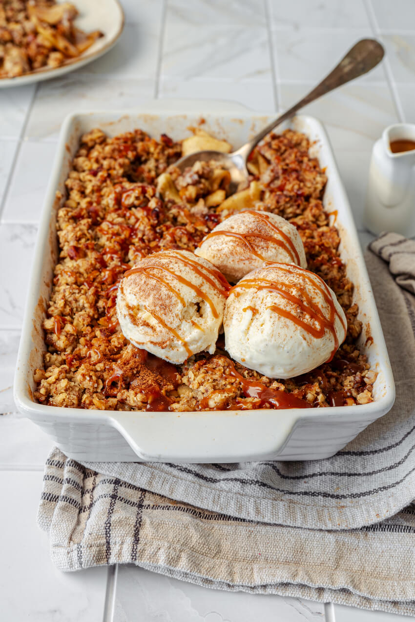 Easy Apple Crisp Recipe with Oats and Vanilla Ice Cream - Fun Family Meals